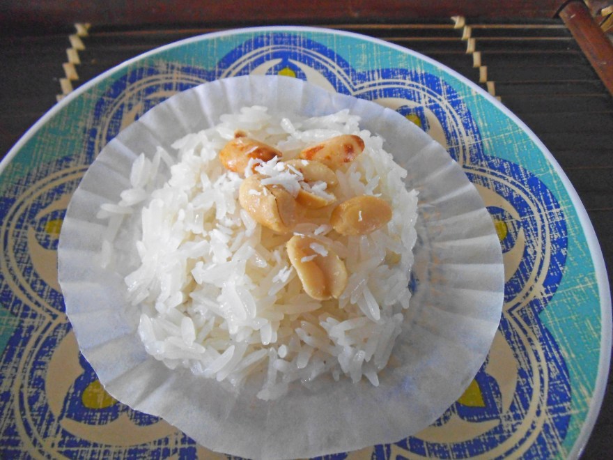 Steamed Sticky Rice Cups – Swirls and Spice