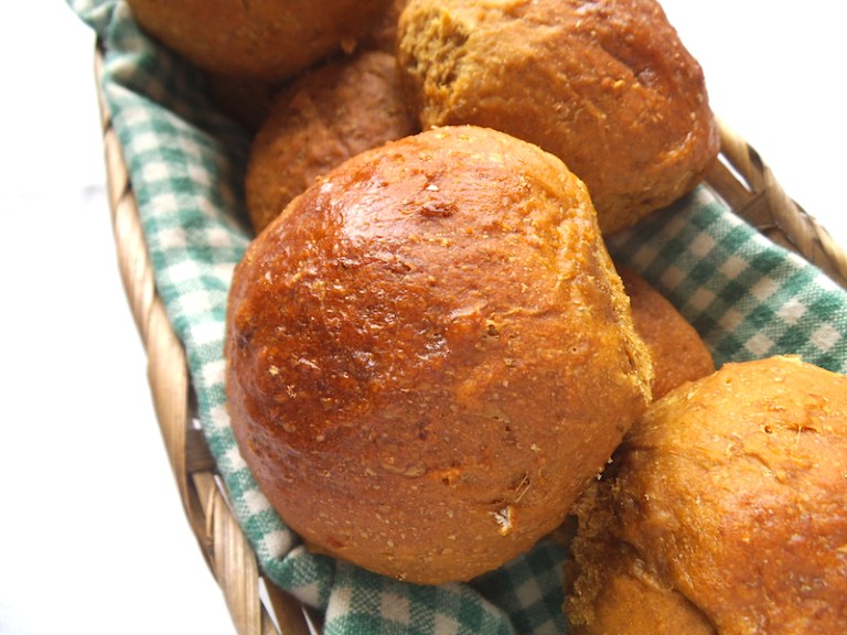 Molasses Brown Bread Buns – Swirls and Spice