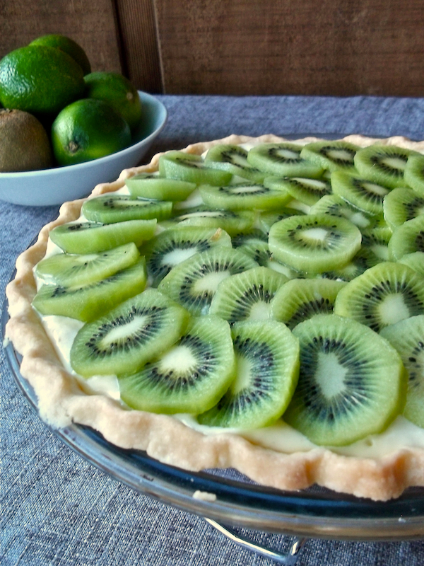 Kiwi Lime Pie – Swirls and Spice